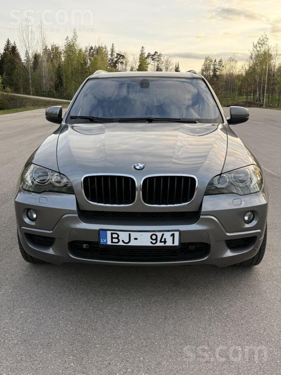 Pelēks BMW X5 2008 Rīga, ar dzinēja tilpumu 3.00 L un nobraukumu 435 tūkst. km par 8700 €, foto 3 vietnē AUTOMOTO.COM.LV