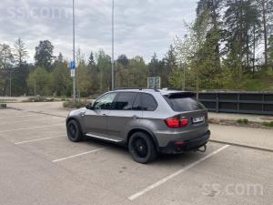 Grey BMW X5 2008 in Ogre, with an engine capacity of 3.00 L and mileage of 380 thousand km for 9000 €, photo 5 on AUTOMOTO.COM.LV