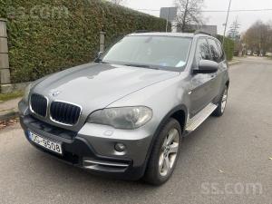 Серый БМВ Х5 2008 в Рига, объемом двигателя 3.00 л и пробегом 328 тыс. км за 6000 €, фото 1 на AUTOMOTO.COM.LV
