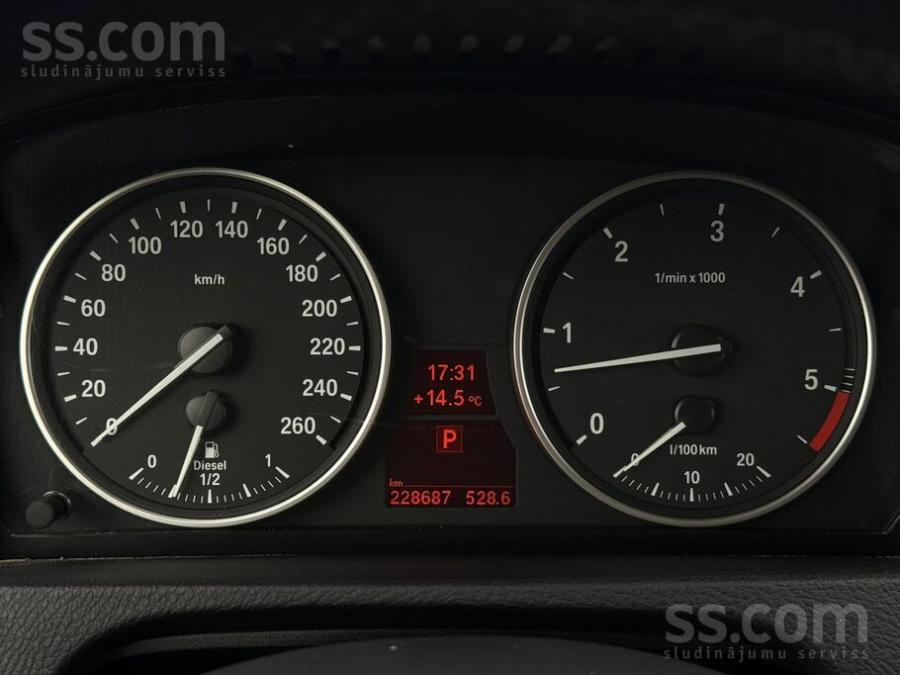 Pelēks BMW X5 2008 Rīga, ar dzinēja tilpumu 3.00 L un nobraukumu 229 tūkst. km par 8590 €, foto 19 vietnē AUTOMOTO.COM.LV