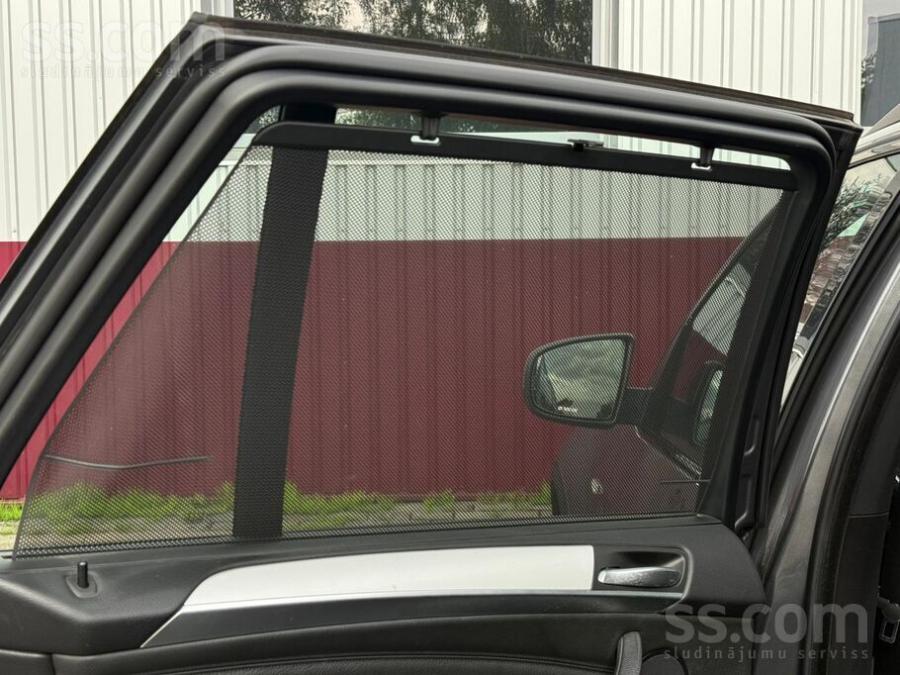 Pelēks BMW X5 2008 Rīga, ar dzinēja tilpumu 3.00 L un nobraukumu 229 tūkst. km par 8590 €, foto 27 vietnē AUTOMOTO.COM.LV