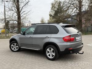 Grey BMW X5 2008 in Riga, with an engine capacity of 3.00 L and mileage of 0 thousand km for 7900 €, photo 5 on AUTOMOTO.COM.LV
