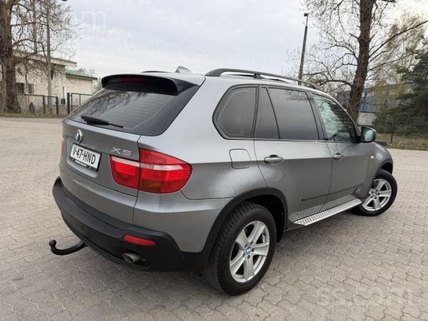 Pelēks BMW X5 2008 Rīga, ar dzinēja tilpumu 3.00 L un nobraukumu 0 tūkst. km par 7900 €, foto 6 vietnē AUTOMOTO.COM.LV