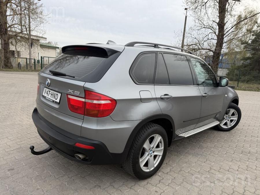 Grey BMW X5 2008 in Riga, with an engine capacity of 3.00 L and mileage of 0 thousand km for 7900 €, photo 7 on AUTOMOTO.COM.LV