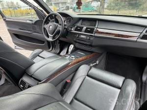 Grey BMW X5 2008 in Riga, with an engine capacity of 3.00 L and mileage of 0 thousand km for 7900 €, photo 13 on AUTOMOTO.COM.LV