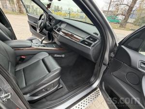 Grey BMW X5 2008 in Riga, with an engine capacity of 3.00 L and mileage of 0 thousand km for 7900 €, photo 14 on AUTOMOTO.COM.LV