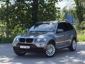 Grey BMW X5 2008 in Riga, with an engine capacity of 3.00 L and mileage of 0 thousand km for 7850 €, photo 1 on AUTOMOTO.COM.LV