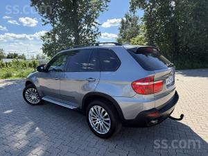 Grey BMW X5 2008 in Riga, with an engine capacity of 3.00 L and mileage of 0 thousand km for 7850 €, photo 9 on AUTOMOTO.COM.LV