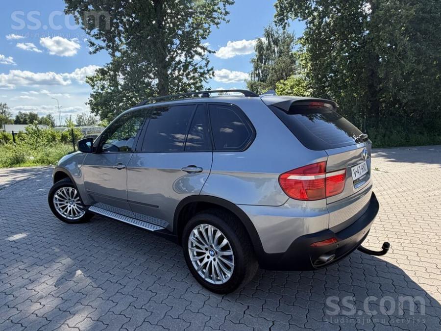 Grey BMW X5 2008 in Riga, with an engine capacity of 3.00 L and mileage of 0 thousand km for 7850 €, photo 9 on AUTOMOTO.COM.LV