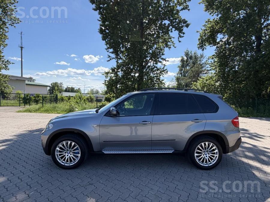Grey BMW X5 2008 in Riga, with an engine capacity of 3.00 L and mileage of 0 thousand km for 7850 €, photo 12 on AUTOMOTO.COM.LV