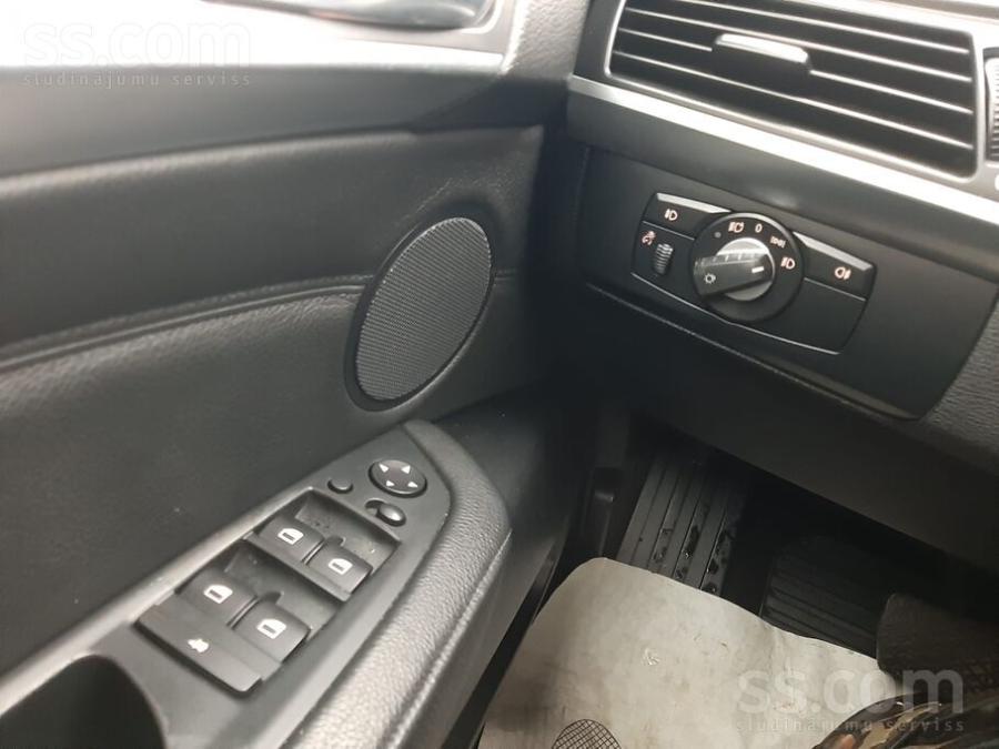 Grey BMW X5 2008 in Daugavpils, with an engine capacity of 3.00 L and mileage of 0 thousand km for 9550 €, photo 12 on AUTOMOTO.COM.LV