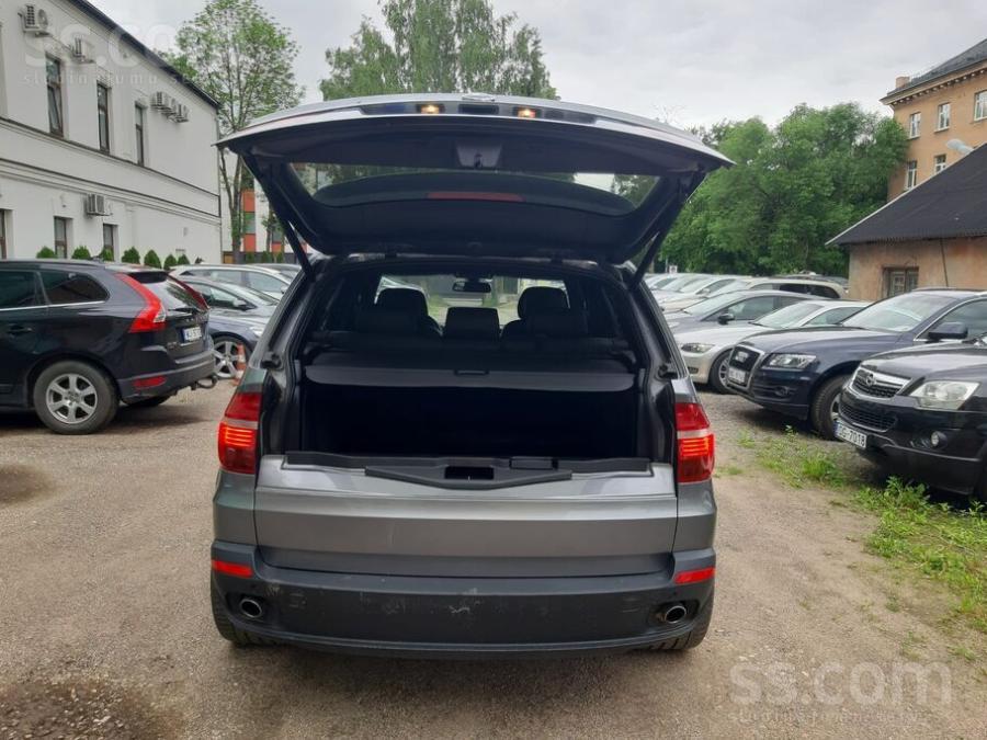 Grey BMW X5 2008 in Daugavpils, with an engine capacity of 3.00 L and mileage of 0 thousand km for 9550 €, photo 23 on AUTOMOTO.COM.LV