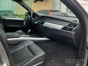 Grey BMW X5 2008 in Daugavpils, with an engine capacity of 3.00 L and mileage of 0 thousand km for 9550 €, photo 27 on AUTOMOTO.COM.LV