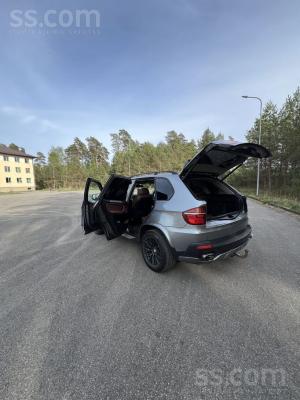Pelēks BMW X5 2008 Rīga, ar dzinēja tilpumu 3.00 L un nobraukumu 538 tūkst. km par 7900 €, foto 6 vietnē AUTOMOTO.COM.LV