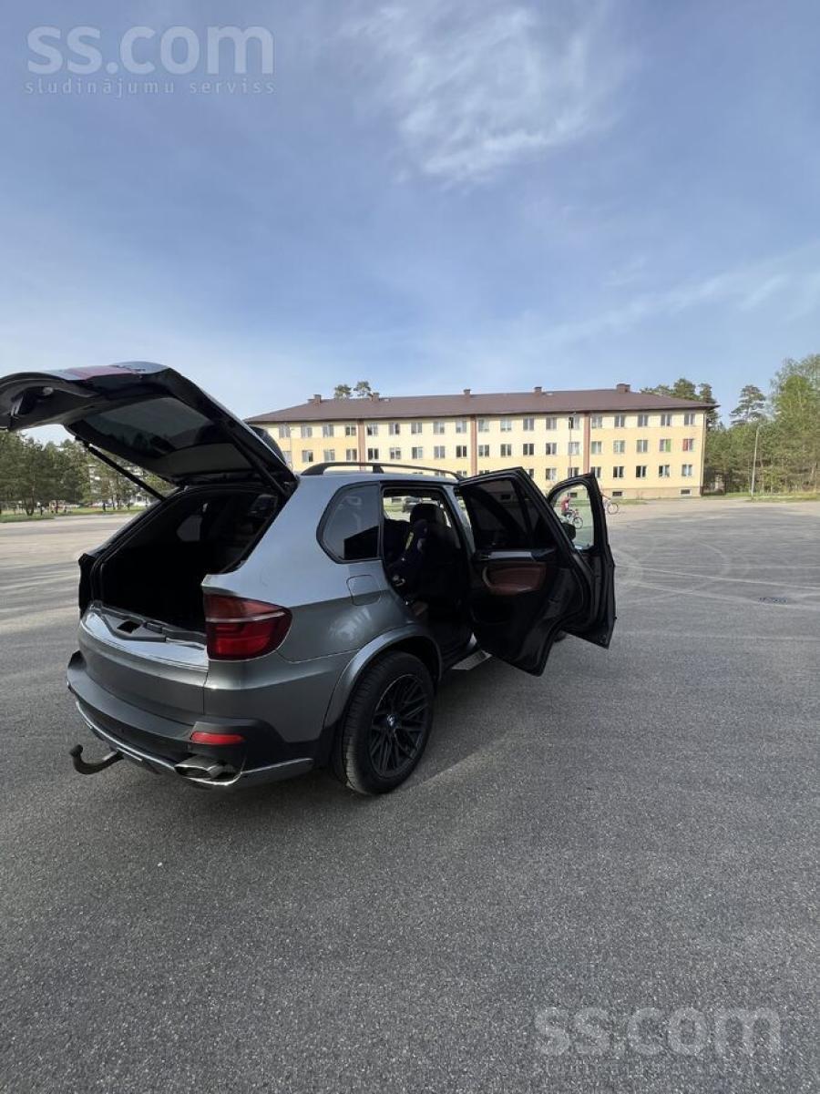 Pelēks BMW X5 2008 Rīga, ar dzinēja tilpumu 3.00 L un nobraukumu 538 tūkst. km par 7900 €, foto 7 vietnē AUTOMOTO.COM.LV