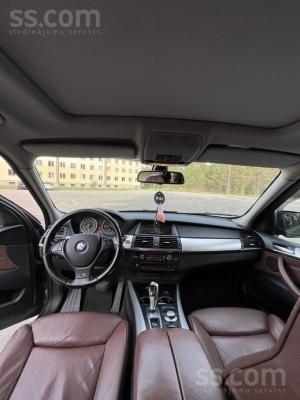 Pelēks BMW X5 2008 Rīga, ar dzinēja tilpumu 3.00 L un nobraukumu 538 tūkst. km par 7900 €, foto 9 vietnē AUTOMOTO.COM.LV