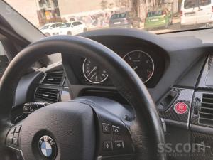 Grey BMW X5 2008 in Riga, with an engine capacity of 3.00 L and mileage of 178 thousand km for 11500 €, photo 16 on AUTOMOTO.COM.LV