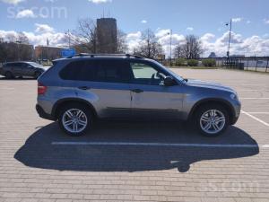 Grey BMW X5 2008 in Riga, with an engine capacity of 3.00 L and mileage of 178 thousand km for 11500 €, photo 17 on AUTOMOTO.COM.LV