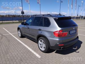Grey BMW X5 2008 in Riga, with an engine capacity of 3.00 L and mileage of 178 thousand km for 11500 €, photo 18 on AUTOMOTO.COM.LV