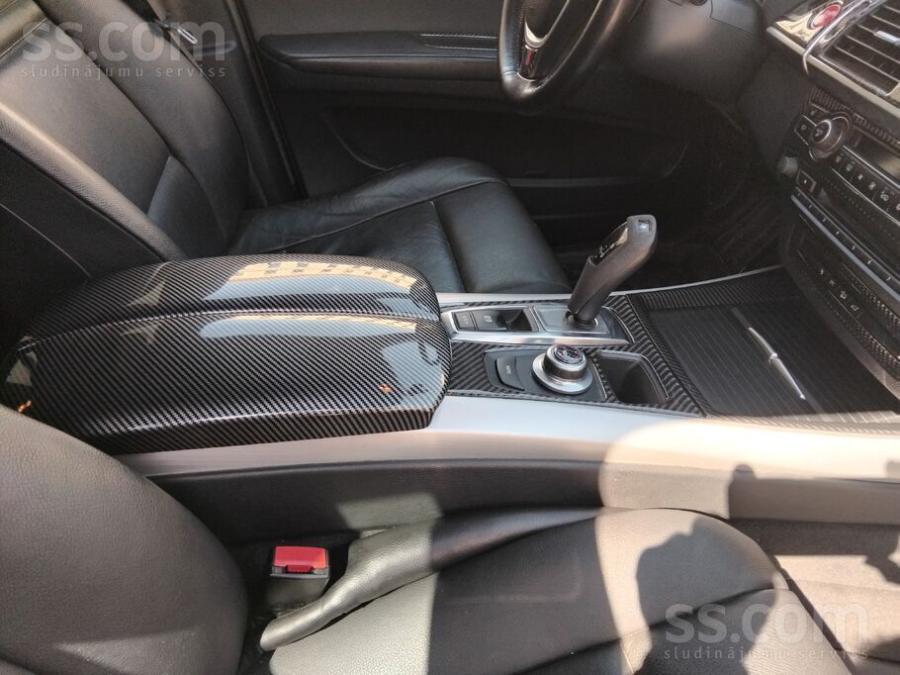 Grey BMW X5 2008 in Riga, with an engine capacity of 3.00 L and mileage of 178 thousand km for 11500 €, photo 21 on AUTOMOTO.COM.LV