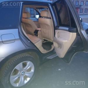 Grey BMW X5 2008 in Riga, with an engine capacity of 3.00 L and mileage of 367 thousand km for 7888 €, photo 12 on AUTOMOTO.COM.LV