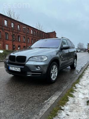Grey BMW X5 2008 in Daugavpils, with an engine capacity of 3.00 L and mileage of 364 thousand km for 7500 €, photo  on AUTOMOTO.COM.LV