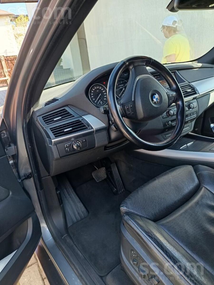 Pelēks BMW X5 2008 Rīga, ar dzinēja tilpumu 3.00 L un nobraukumu 228 tūkst. km par 8500 €, foto 6 vietnē AUTOMOTO.COM.LV