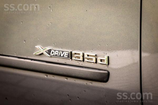 Grey BMW X5 2008 in Riga, with an engine capacity of 3.00 L and mileage of 284 thousand km for 7995 €, photo 5 on AUTOMOTO.COM.LV