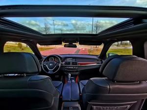 Grey BMW X5 2008 in Riga, with an engine capacity of 3.00 L and mileage of 262 thousand km for 13100 €, photo 10 on AUTOMOTO.COM.LV
