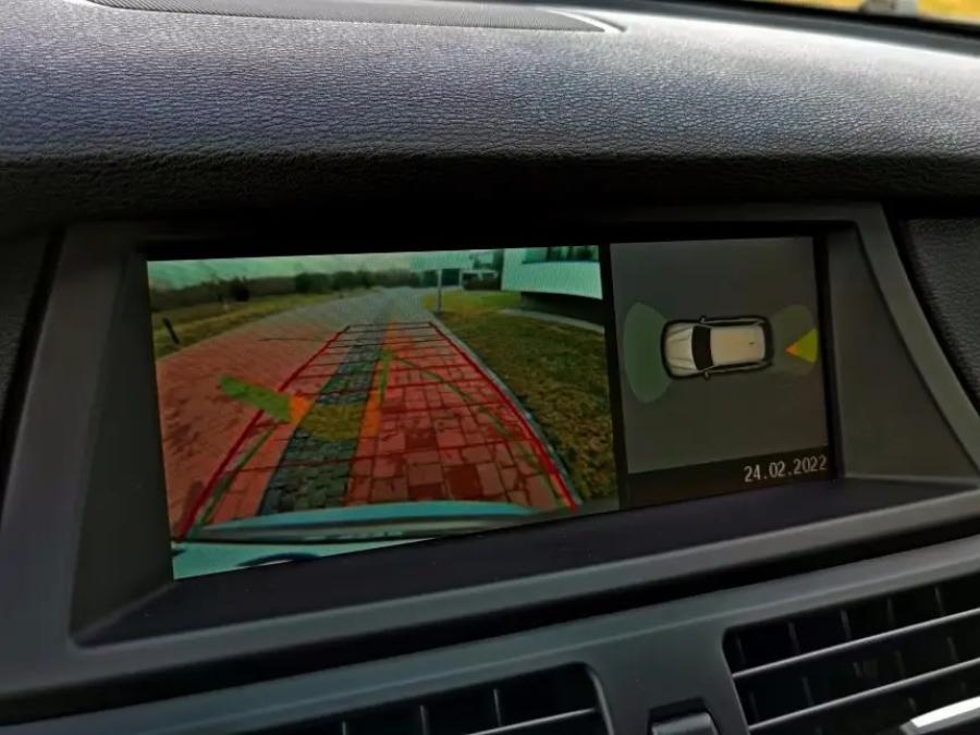 Grey BMW X5 2008 in Riga, with an engine capacity of 3.00 L and mileage of 262 thousand km for 13100 €, photo 12 on AUTOMOTO.COM.LV