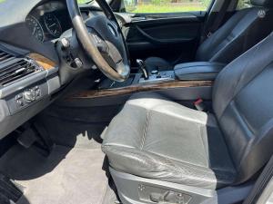 Pelēks BMW X5 2008 Plungė, ar dzinēja tilpumu 2.99 L un nobraukumu 285 tūkst. km par 5700 €, foto 16 vietnē AUTOMOTO.COM.LV