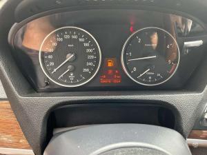 Grey BMW X5 2008 in Marijampole, with an engine capacity of 2.99 L and mileage of 285 thousand km for 5900 €, photo 3 on AUTOMOTO.COM.LV