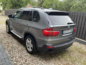 Grey BMW X5 2008 in Marijampole, with an engine capacity of 2.99 L and mileage of 285 thousand km for 5900 €, photo 4 on AUTOMOTO.COM.LV