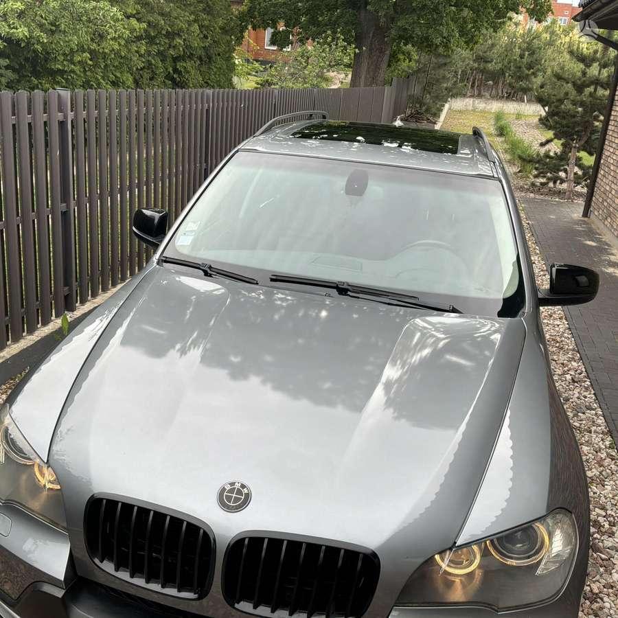 Grey BMW X5 2008 in Marijampole, with an engine capacity of 2.99 L and mileage of 285 thousand km for 5900 €, photo 6 on AUTOMOTO.COM.LV