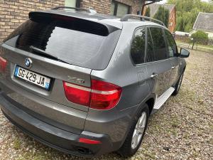 Grey BMW X5 2008 in Marijampole, with an engine capacity of 2.99 L and mileage of 285 thousand km for 5900 €, photo 7 on AUTOMOTO.COM.LV