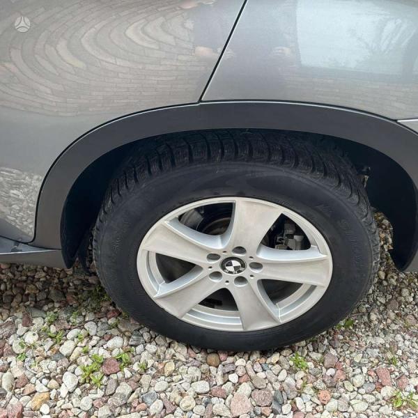 Grey BMW X5 2008 in Marijampole, with an engine capacity of 2.99 L and mileage of 285 thousand km for 5900 €, photo 8 on AUTOMOTO.COM.LV