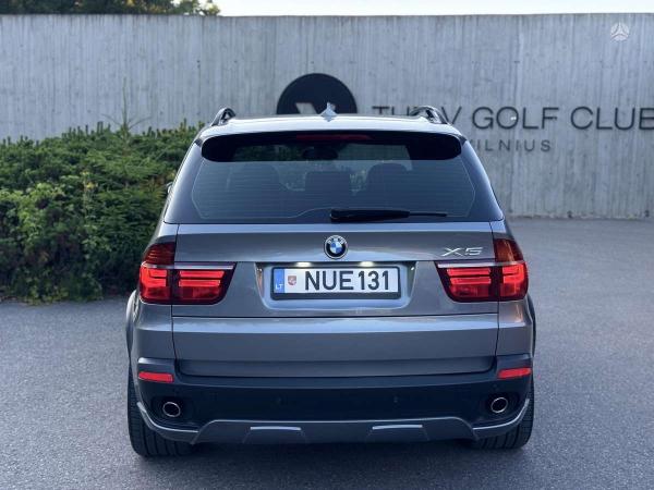 Pelēks BMW X5 2008 Viļņa, ar dzinēja tilpumu 2.99 L un nobraukumu 311 tūkst. km par 10550 €, foto 5 vietnē AUTOMOTO.COM.LV