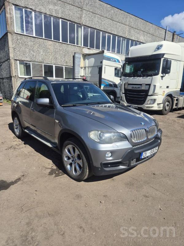 Pelēks BMW X5 2008 Rīga, ar dzinēja tilpumu 3.50 L un nobraukumu 300 tūkst. km par 6499 €, foto 2 vietnē AUTOMOTO.COM.LV