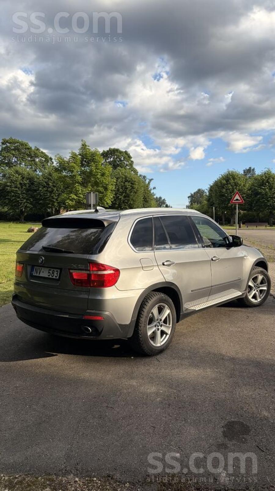 Pelēks BMW X5 2008 Ogre, ar dzinēja tilpumu 3.00 L un nobraukumu 265 tūkst. km par 8800 €, foto 4 vietnē AUTOMOTO.COM.LV