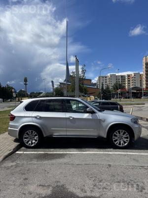 Pelēks BMW X5 2008 Rīga, ar dzinēja tilpumu 3.00 L un nobraukumu 448 tūkst. km par 6000 €, foto 3 vietnē AUTOMOTO.COM.LV