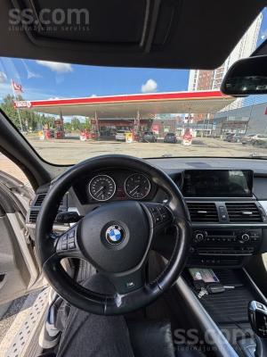 Grey BMW X5 2008 in Riga, with an engine capacity of 3.00 L and mileage of 448 thousand km for 5500 €, photo  on AUTOMOTO.COM.LV