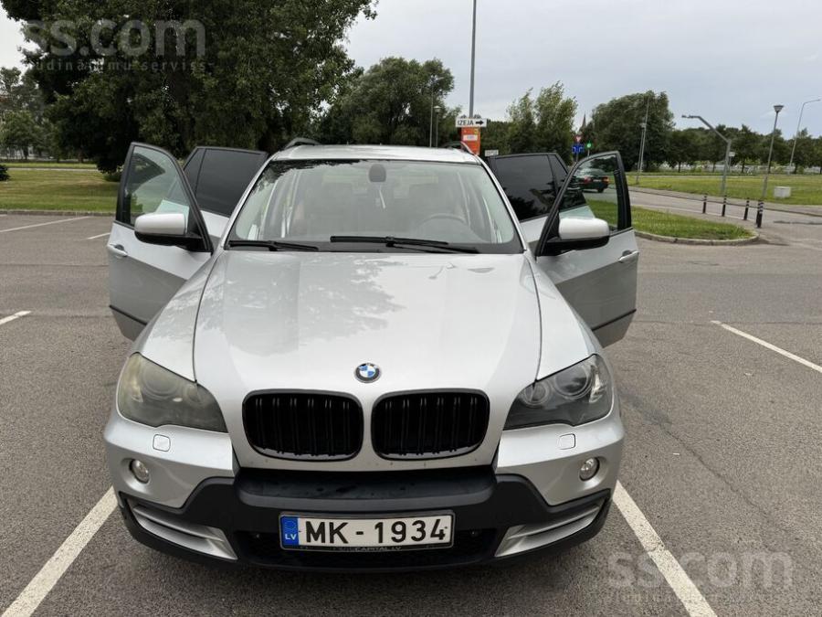 Grey BMW X5 2008 in Riga, with an engine capacity of 3.00 L and mileage of 0 thousand km for 7800 €, photo 4 on AUTOMOTO.COM.LV