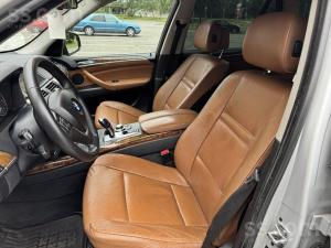 Grey BMW X5 2008 in Riga, with an engine capacity of 3.00 L and mileage of 0 thousand km for 7800 €, photo 13 on AUTOMOTO.COM.LV