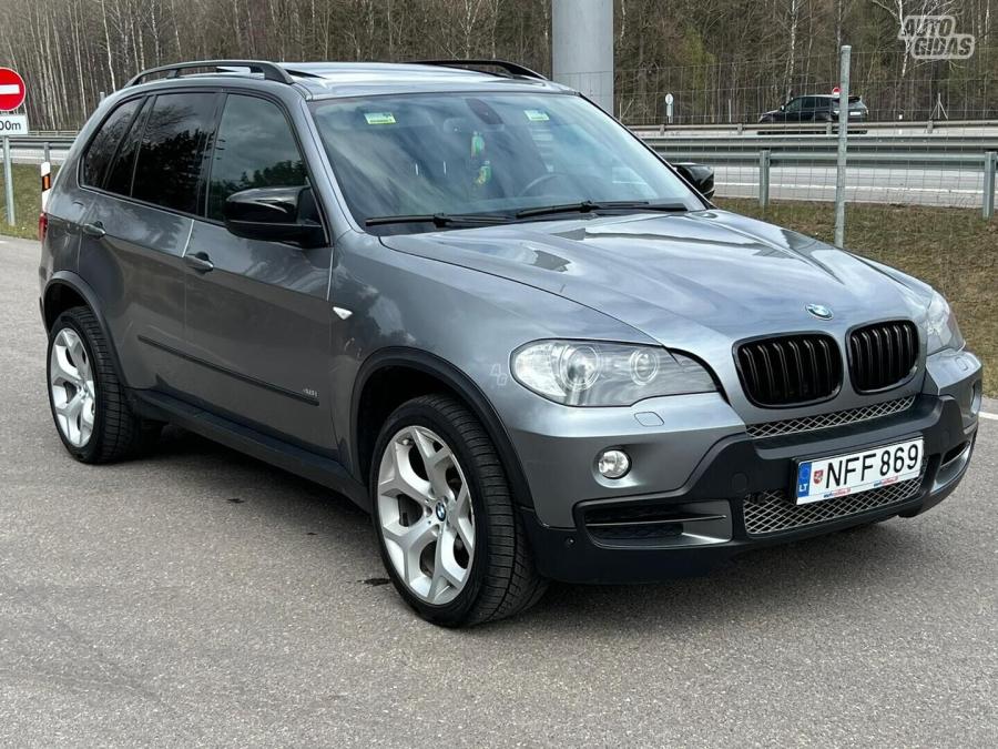 Grey BMW X5 2008 in Kaunas, with an engine capacity of 4.80 L and mileage of 326 thousand km for 5650 €, photo 10 on AUTOMOTO.COM.LV