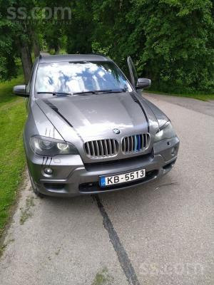 Pelēks BMW X5 2008 Bauska, ar dzinēja tilpumu 3.00 L un nobraukumu 326 tūkst. km par 7000 €, foto  vietnē AUTOMOTO.COM.LV