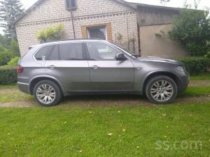 Серый БМВ Х5 2008 в Бауска, объемом двигателя 3.00 л и пробегом 326 тыс. км за 7000 €, фото 7 на AUTOMOTO.COM.LV