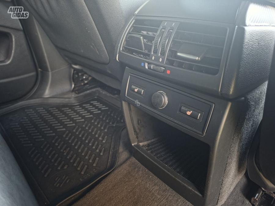 Grey BMW X5 2008 in Kaunas, with an engine capacity of 3.00 L and mileage of 293 thousand km for 7699 €, photo 17 on AUTOMOTO.COM.LV