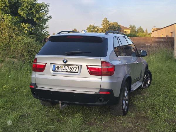 Pelēks BMW X5 2008 Kauņa, ar dzinēja tilpumu 2.99 L un nobraukumu 293 tūkst. km par 7850 €, foto 4 vietnē AUTOMOTO.COM.LV