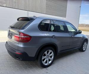 Pelēks BMW X5 2008 Šauļi, ar dzinēja tilpumu 2.99 L un nobraukumu 260 tūkst. km par 5900 €, foto 6 vietnē AUTOMOTO.COM.LV