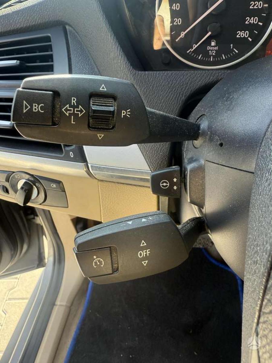 Pelēks BMW X5 2008 Šauļi, ar dzinēja tilpumu 2.99 L un nobraukumu 260 tūkst. km par 5900 €, foto 16 vietnē AUTOMOTO.COM.LV